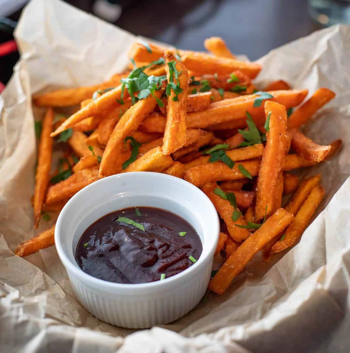 Giovanni's Pizza - Restaurant and Bar - Waterbury, CT